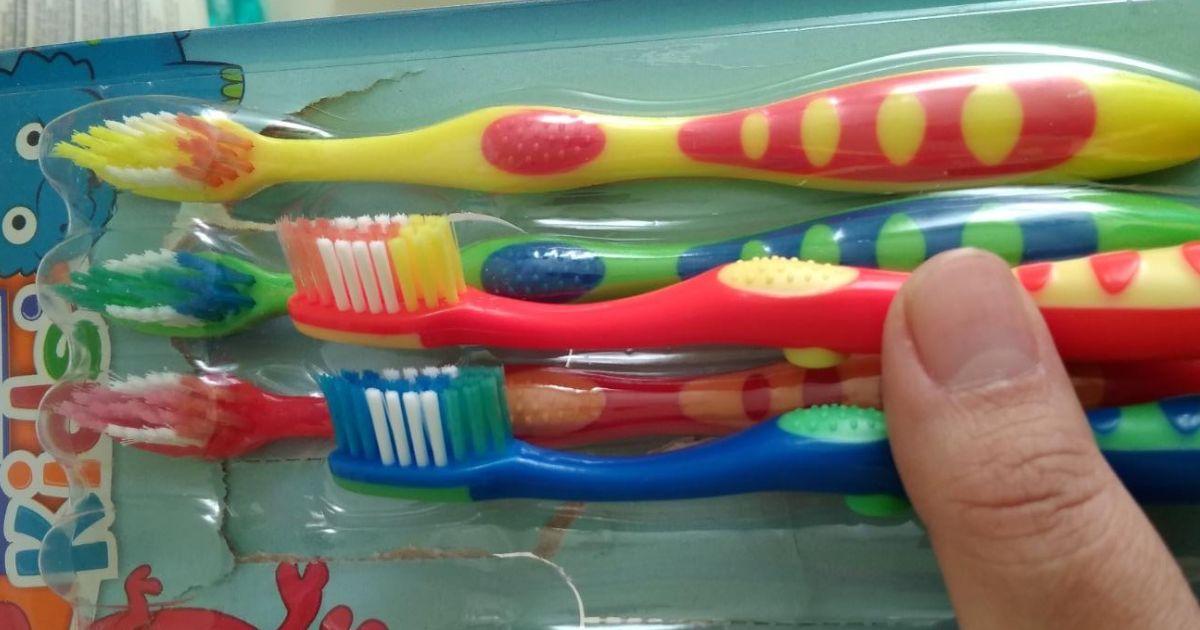 Dr. Fresh Kids Toothbrushes 5-Pack Only $1 on Walmart.com | Practical ...
