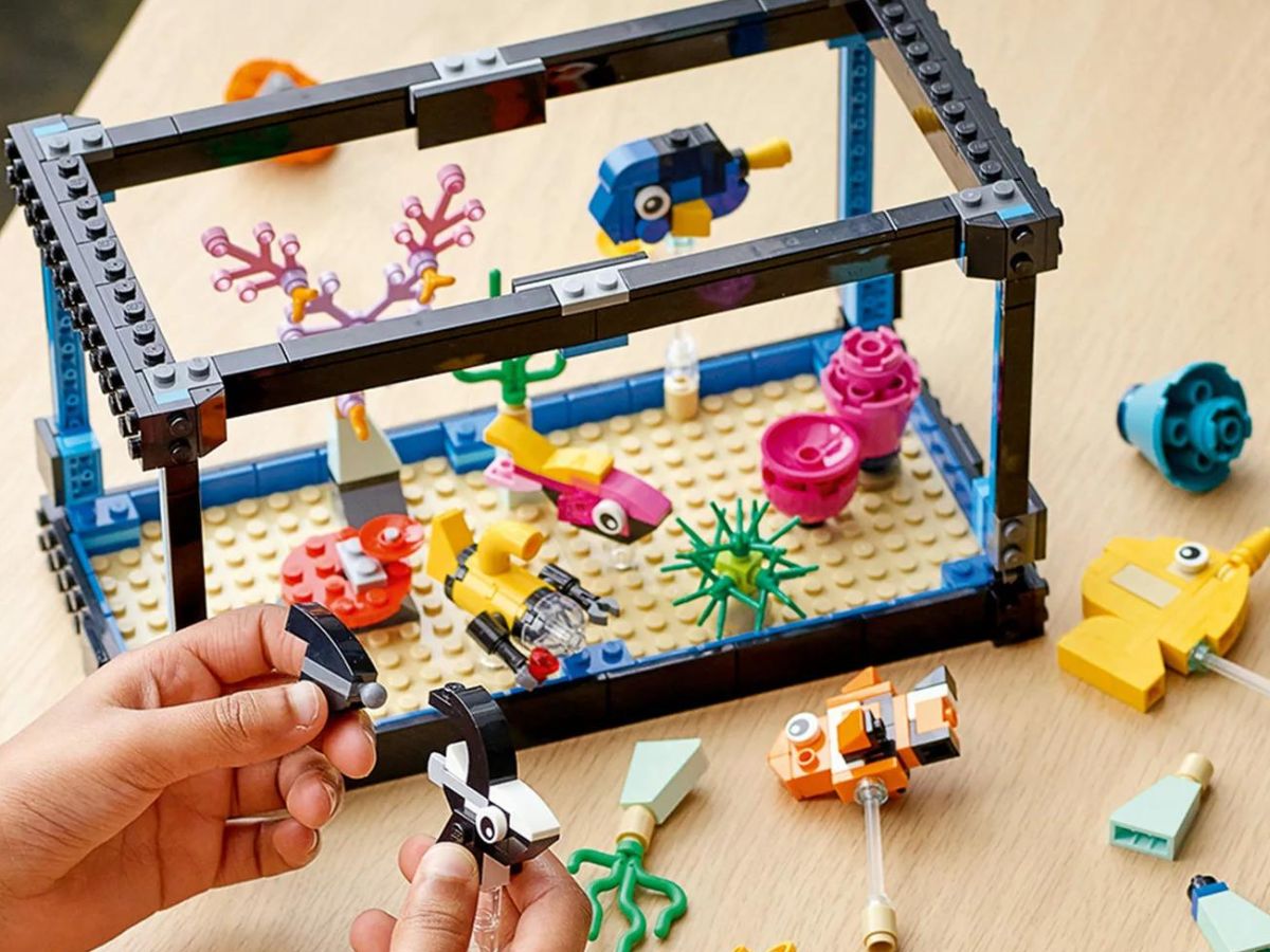 LEGO Creator Fish Tank Set Only $22.50 on Walmart.com | Build Fish Tank ...