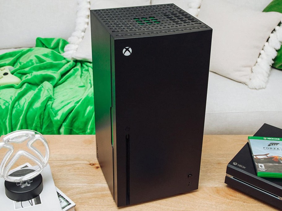 Xbox Series X Mini Fridge ONLY $28.92 on Walmart.com (Regularly $70 ...