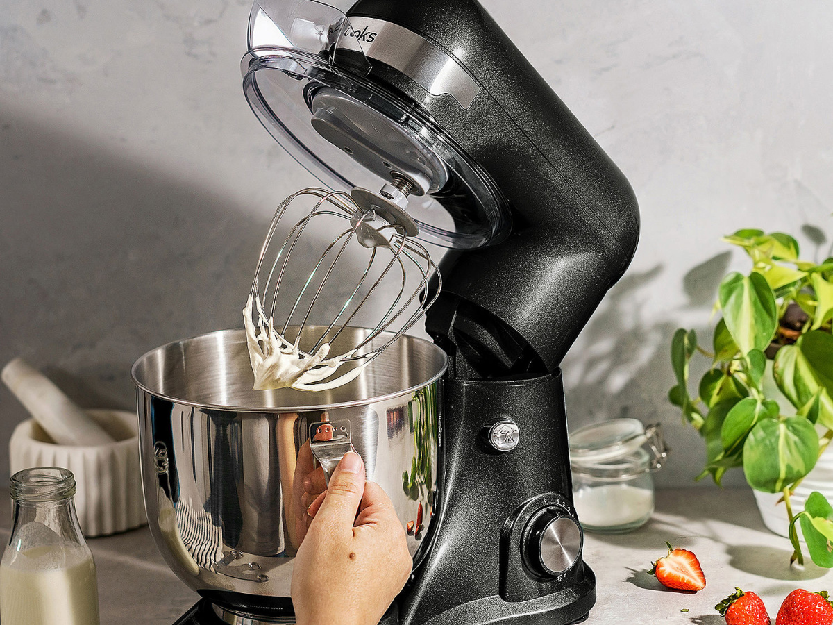 Cooks 5.3-Quart Tilt-Head Stand Mixer Just $99.99 Shipped on JCPenney ...