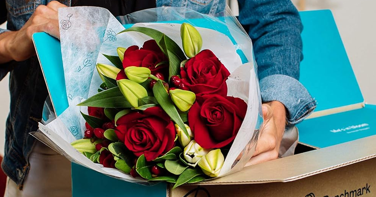 Send Amazon Flowers Before Christmas w/ FREE Prime Shipping