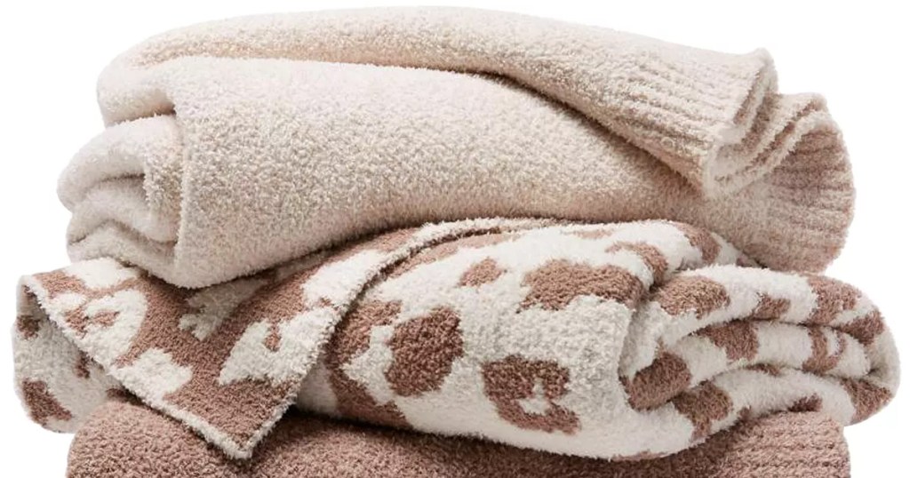 These Macy's Cozy Knit Throw Blankets Look Just Like Barefoot Dreams ...