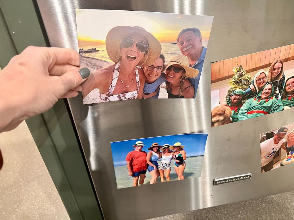 Walgreens 5x7 Photo Magnets Just 99¢ + Free Same-Day Pickup