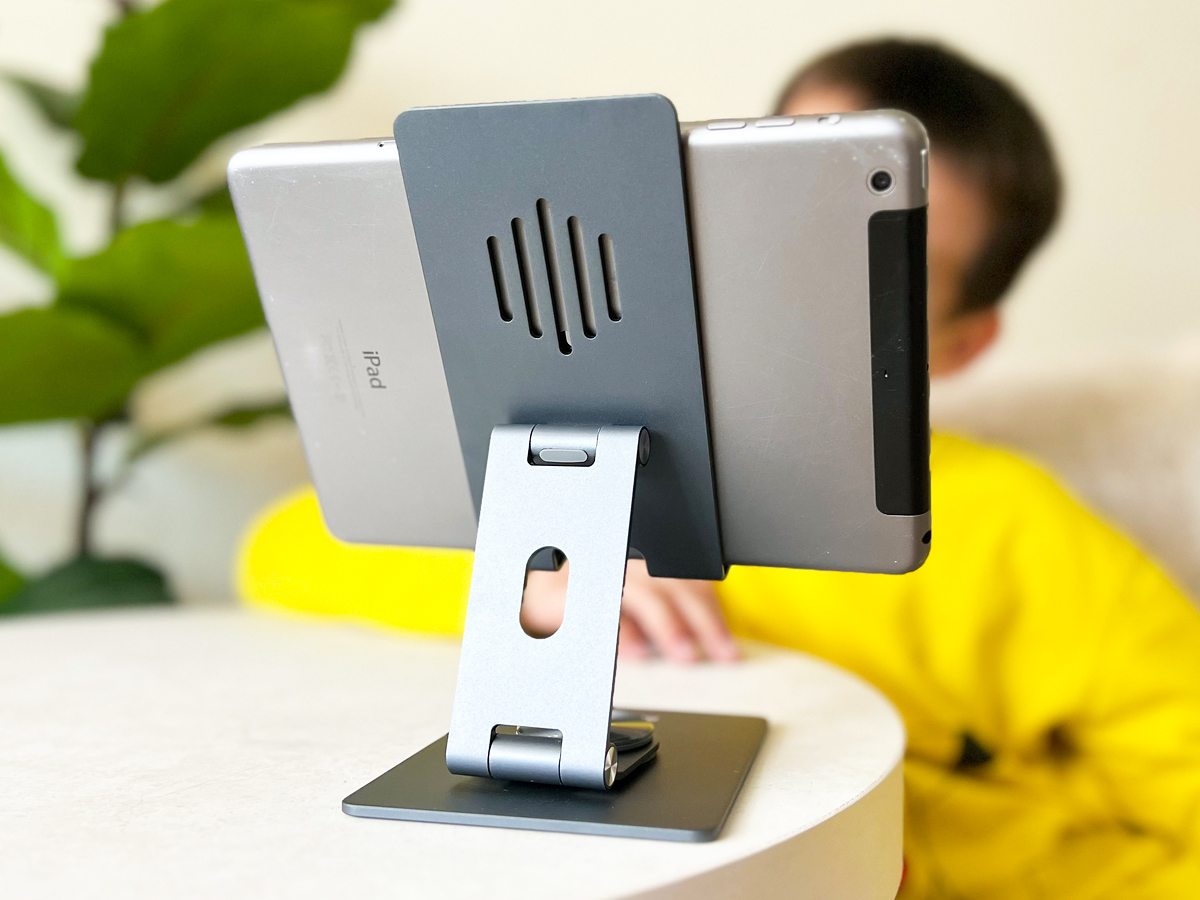 Rotating Tablet Stand Just $12 on Amazon (Works w/ iPad, Nintendo ...