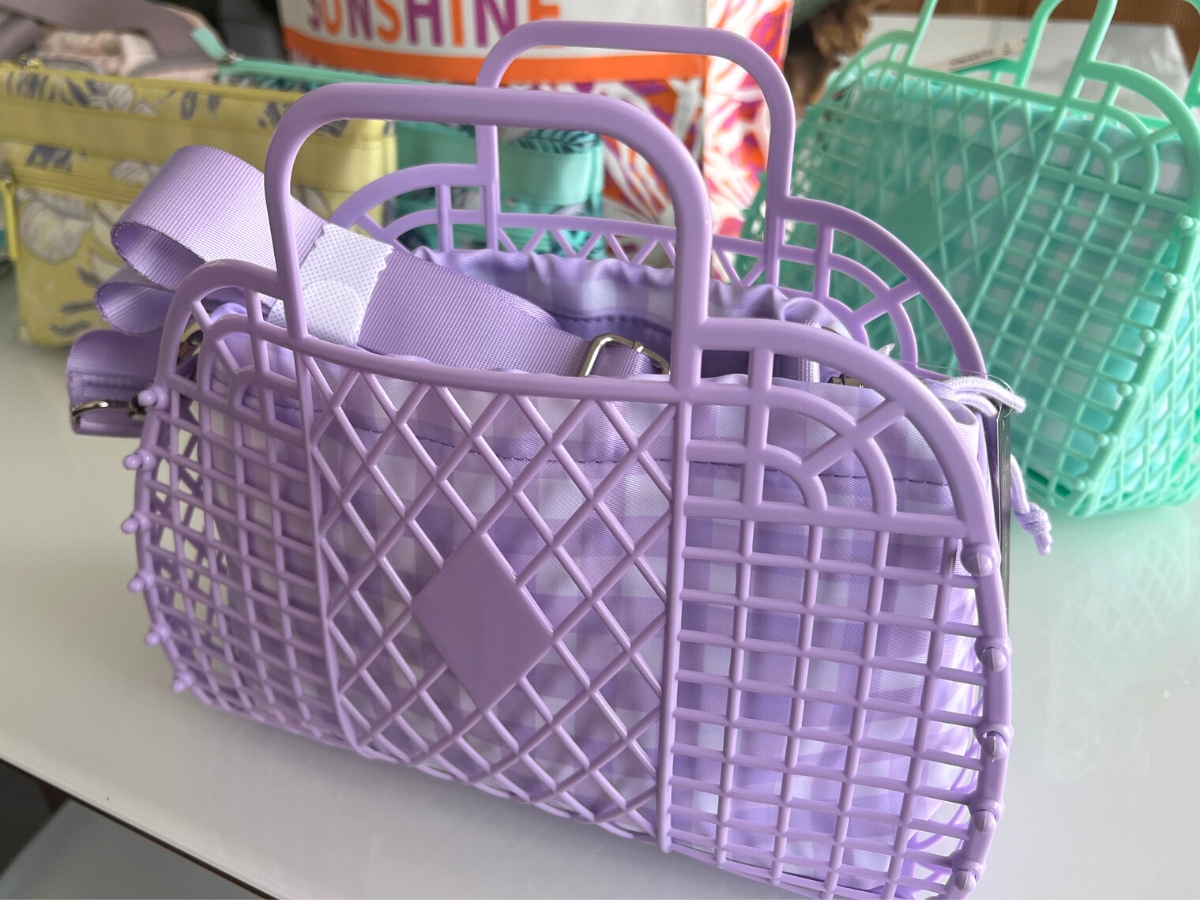 Cute Walmart Jelly Purse Just $16.98 | Teen Easter Basket Idea! | Hip2Save