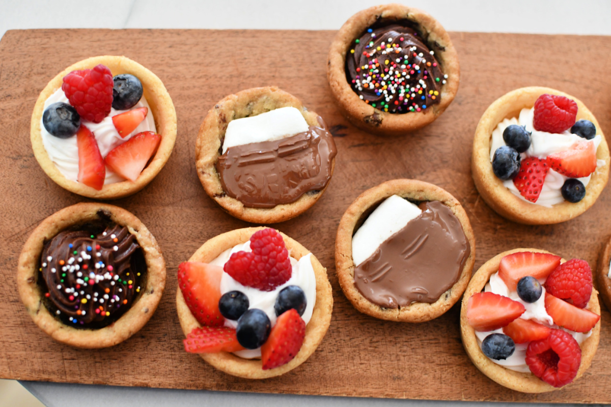 How to Make Easy Cookie Cups Using a Muffin Pan