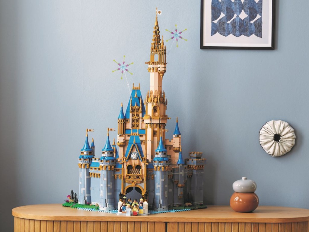 New LEGO Disney 100th Anniversary Sets & Minifigures