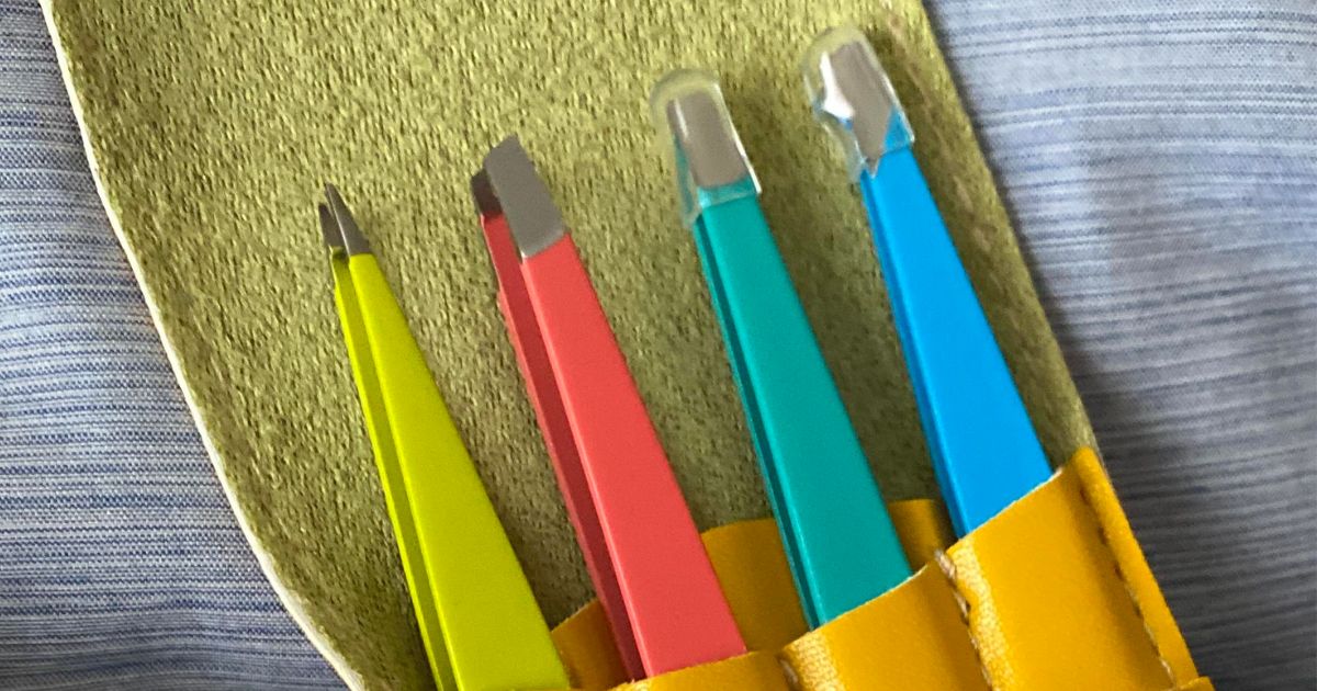 Tweezers 5-Piece Set w/ Leather Case Just $3.99 on Amazon | Hip2Save