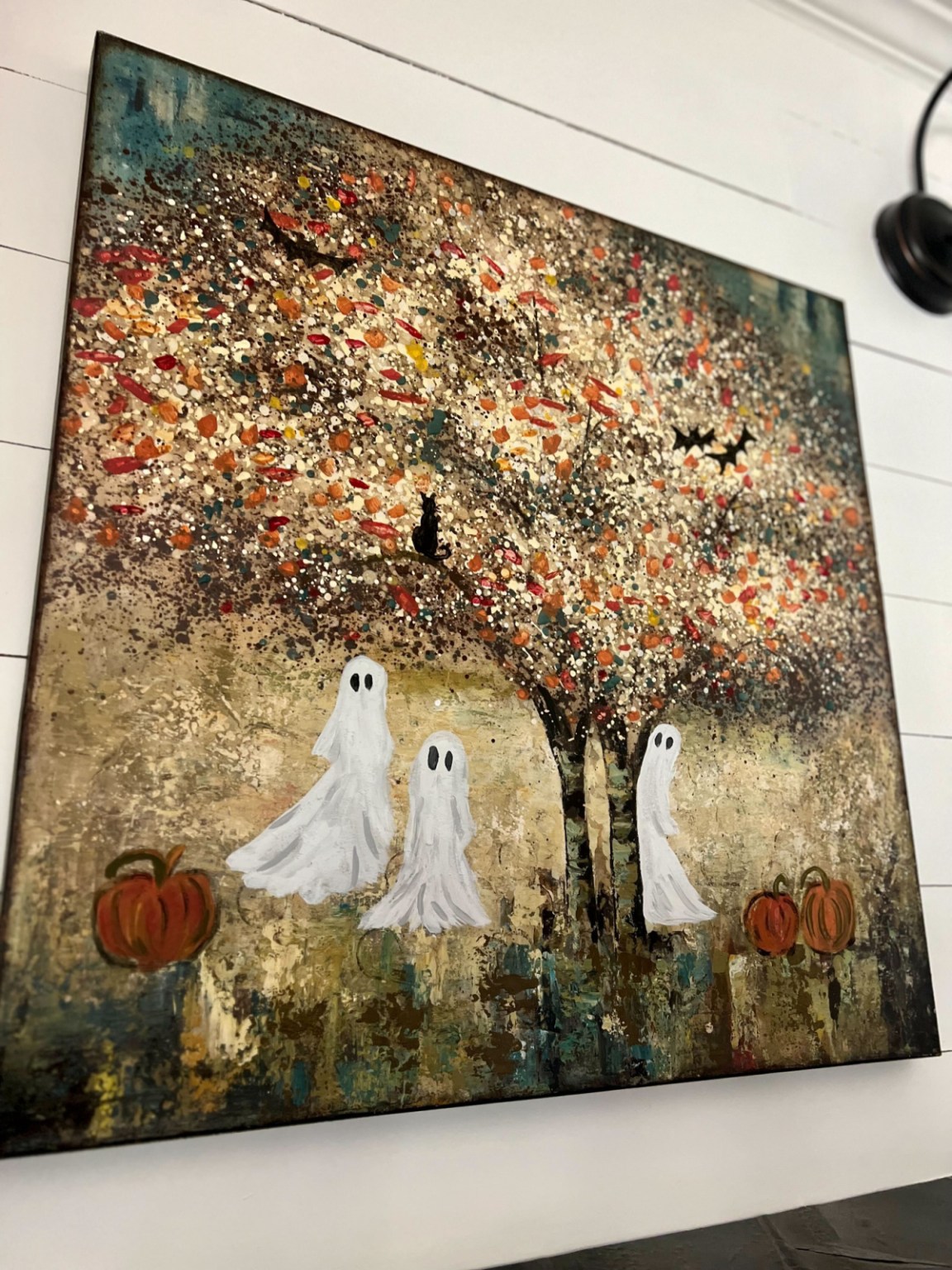 DIY Thrift Store Ghost Painting Makeover for Halloween