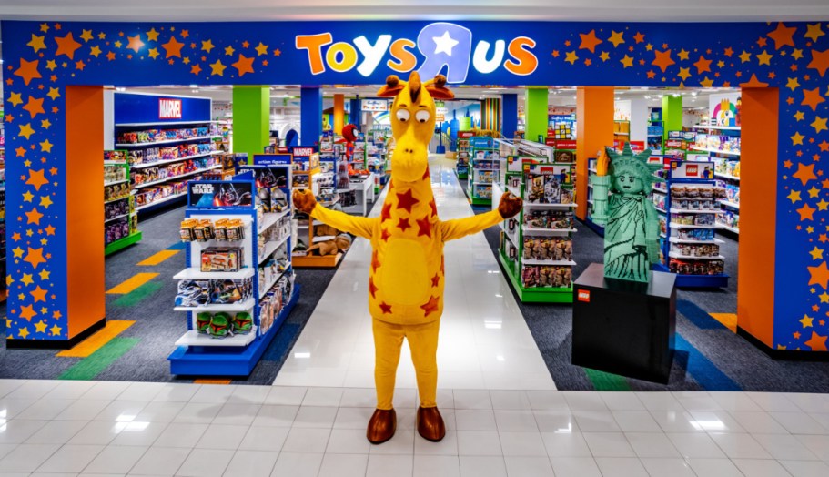 Toys "R" Us Returns for the Holidays with New Stores & Pop-Up Shops | Hip2Save