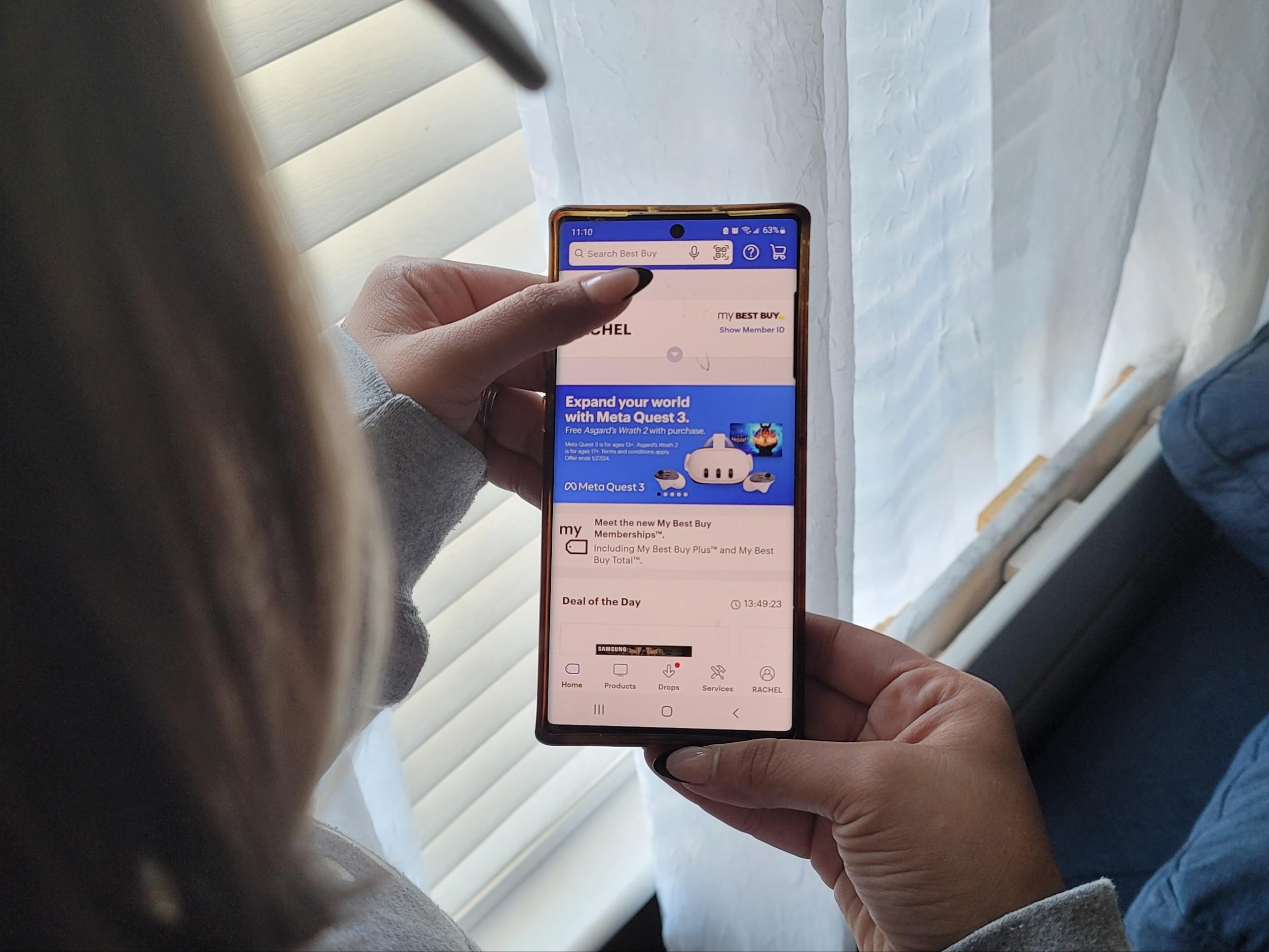 Download the FREE Best Buy App for Easy Holiday Shopping (Exclusive ...