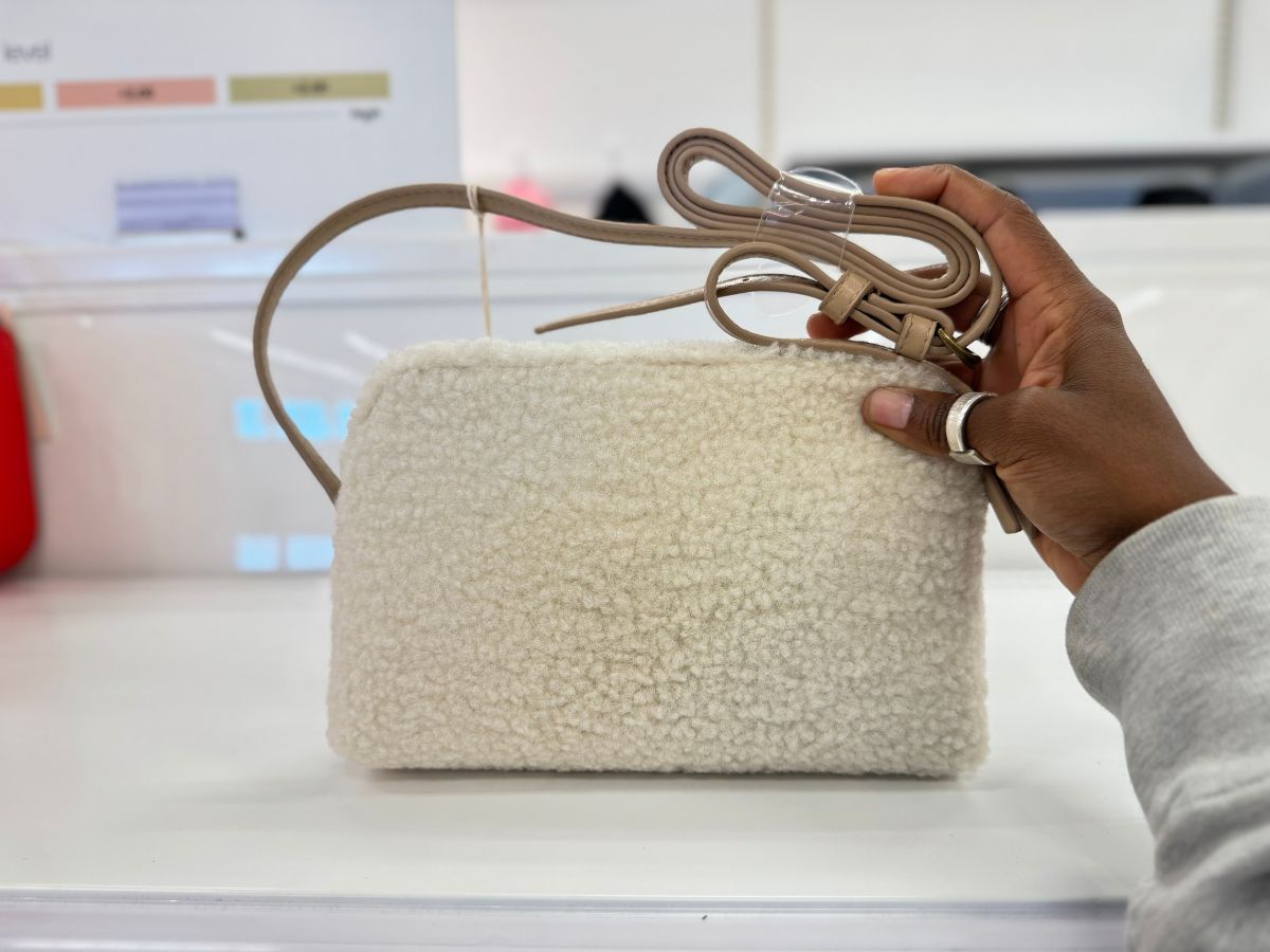 Up to 70% Off Target Clearance Handbags & Wallets | Purses JUST $4.50 ...