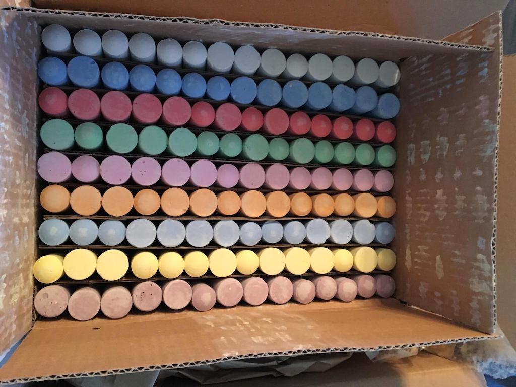Giant Box of Jumbo Sidewalk Chalk Just $9.65 on Amazon (Regularly $23 ...