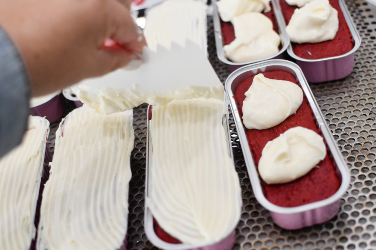 Share the LOVE With These Mini Valentine's Day Cake Tins!