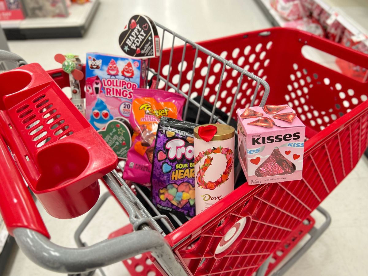 Target.com: TI-84 Plus CE Graphing Calculator Only $89.99 (Regularly $150)