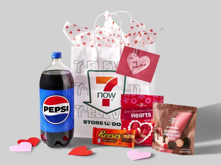 Valentine's Day Restaurant Deals & Specials | Hip2Save