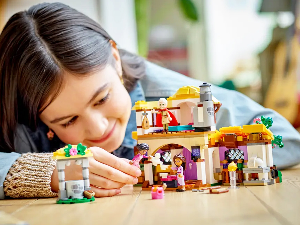 *HOT* Up to 50% Off LEGO Sets on Amazon (Disney, Super Mario, Friends ...