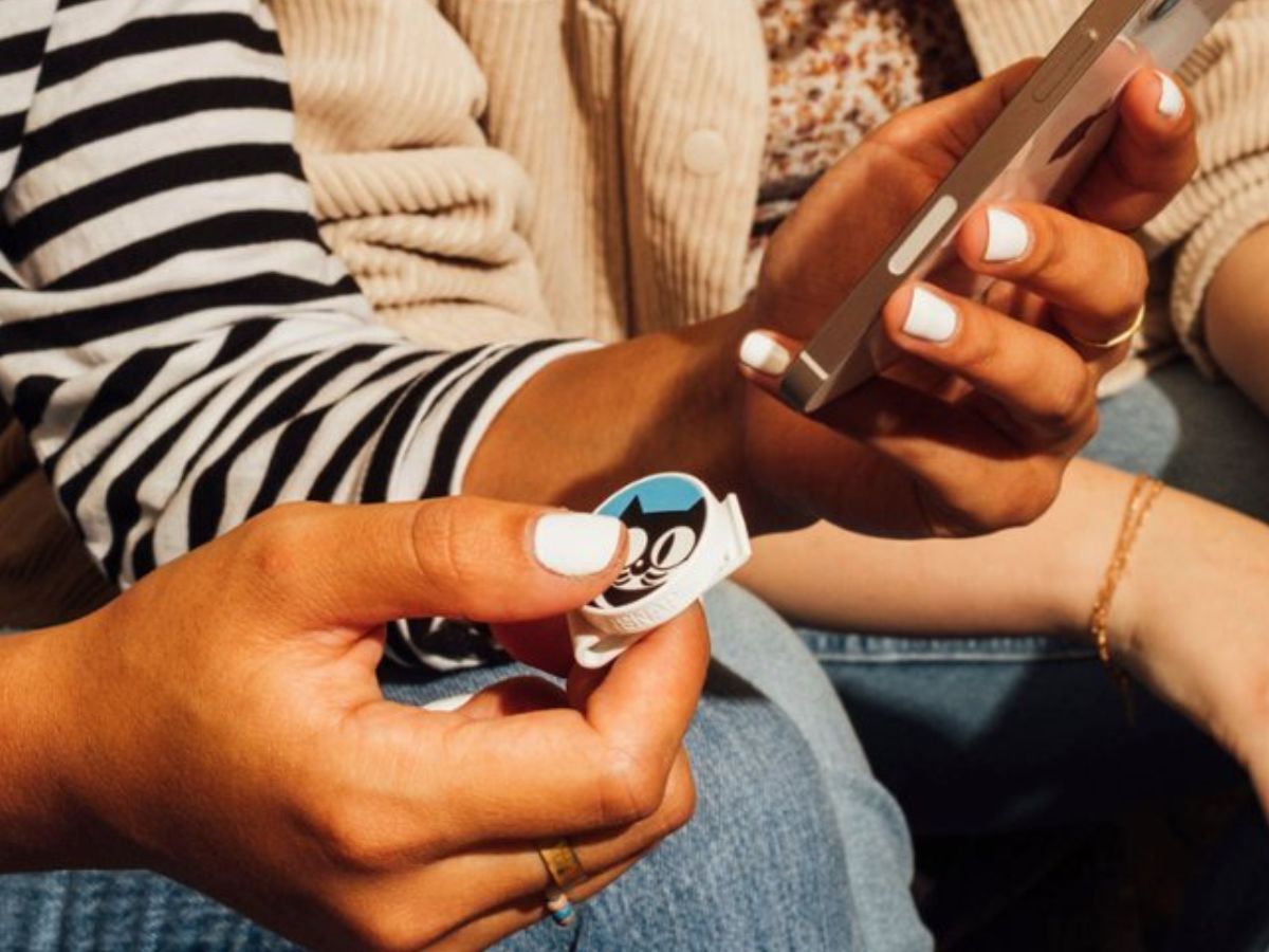 Snap Clip Mobile Device Remote Just $6 on BestBuy.com | Control Music ...