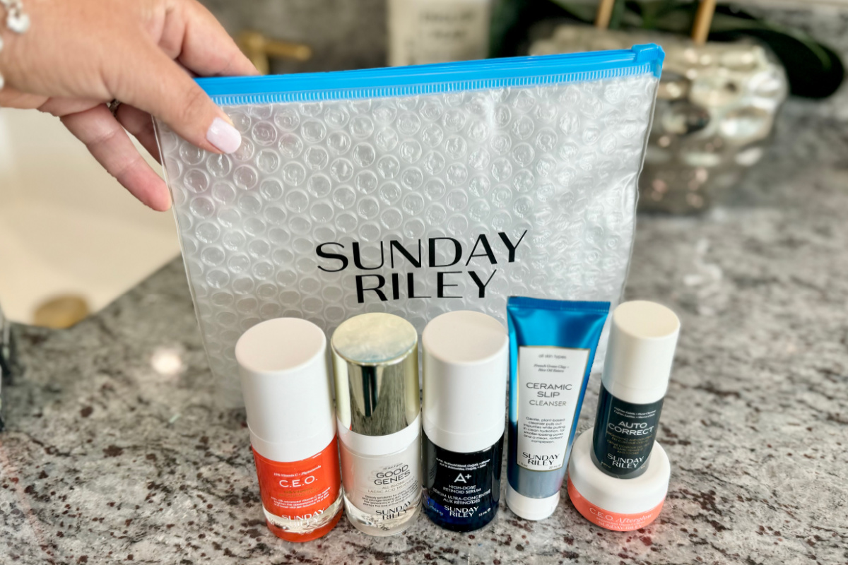 *HOT* Sunday Riley 6-Piece Travel Set from $63.50 Shipped (Regularly $115) | Hip2Save