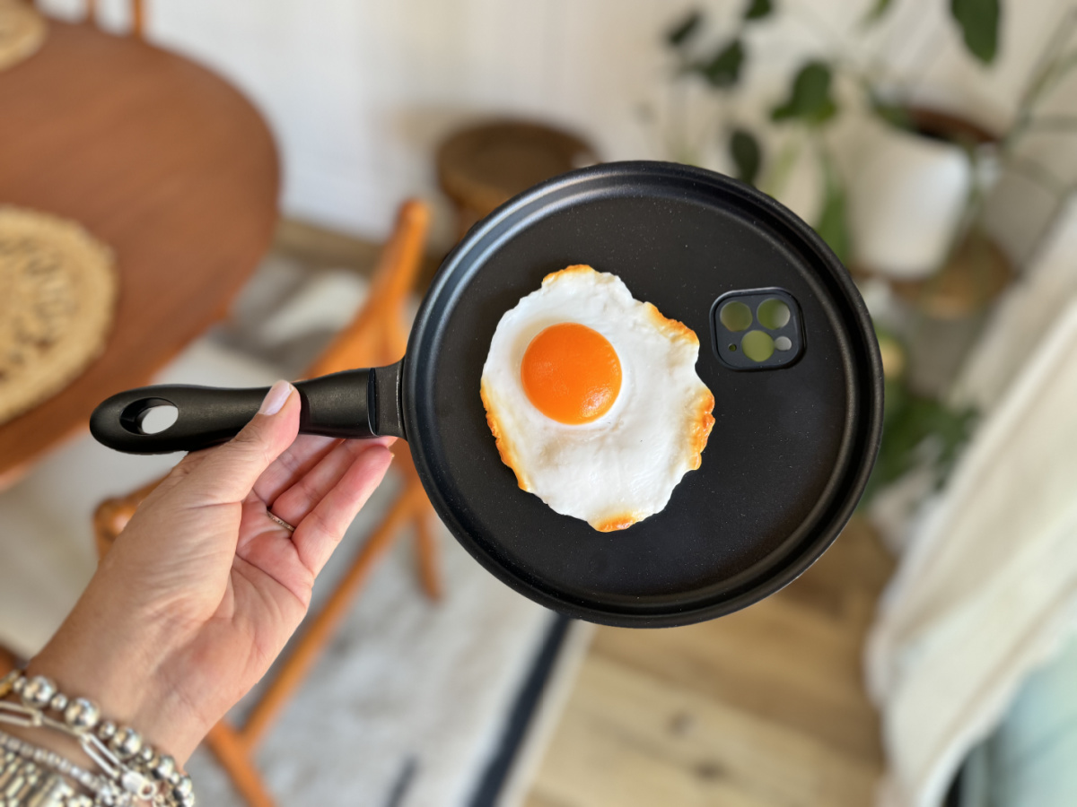 Frying Pan Phone Case From $12.99 On Amazon | Stand Out in a Crowd ...