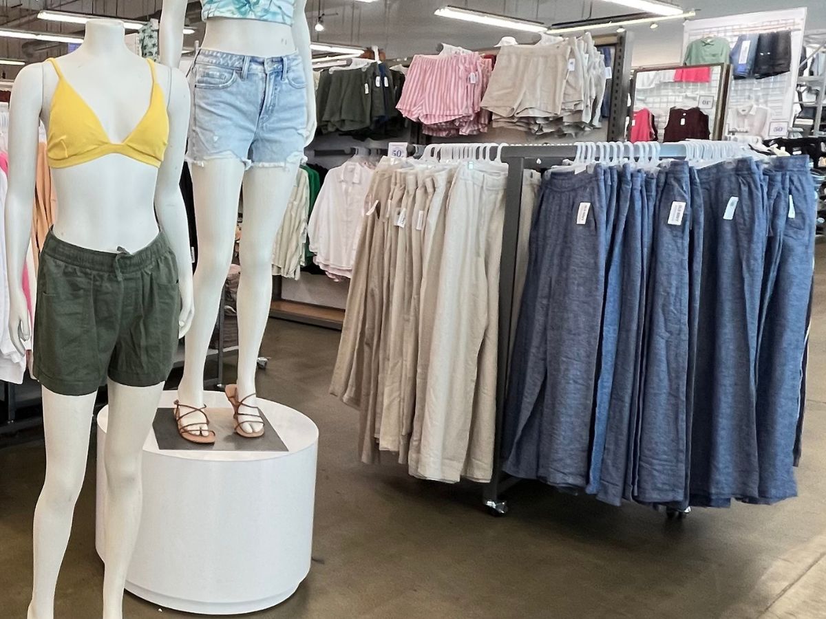 Today ONLY: 60% Off Old Navy Linen-Blend Pants | Hip2Save