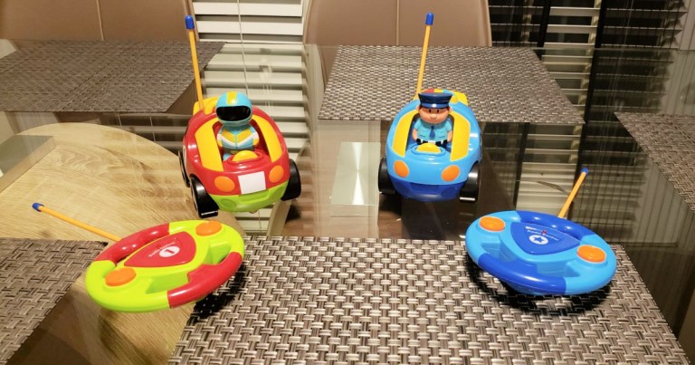 Remote Control Cars 2-Pack Just $23.99 on Amazon | Over 17,500 5-Star ...