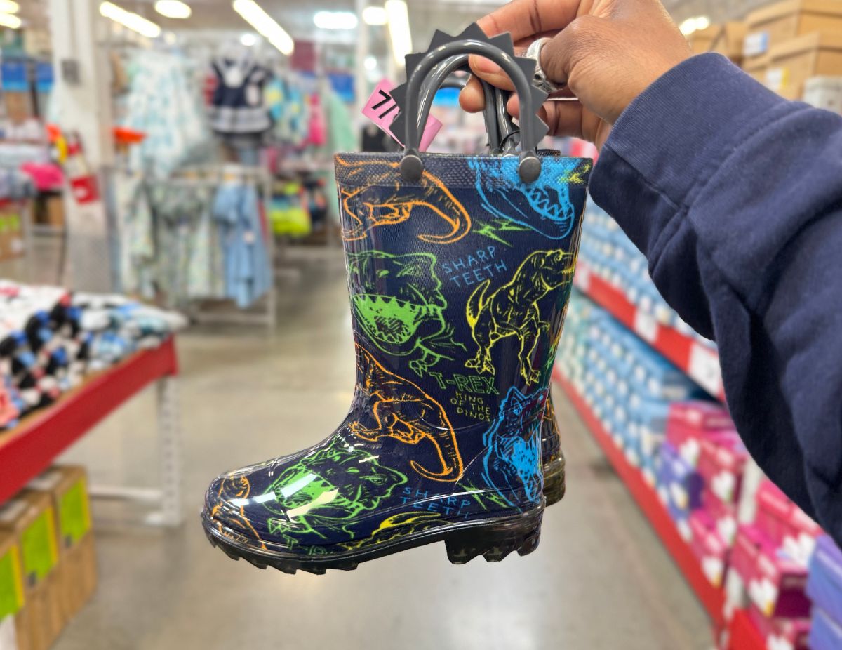 Sam’s Club Kid's Light-Up Waterproof Rain Boots Just $9.98 | Hip2Save