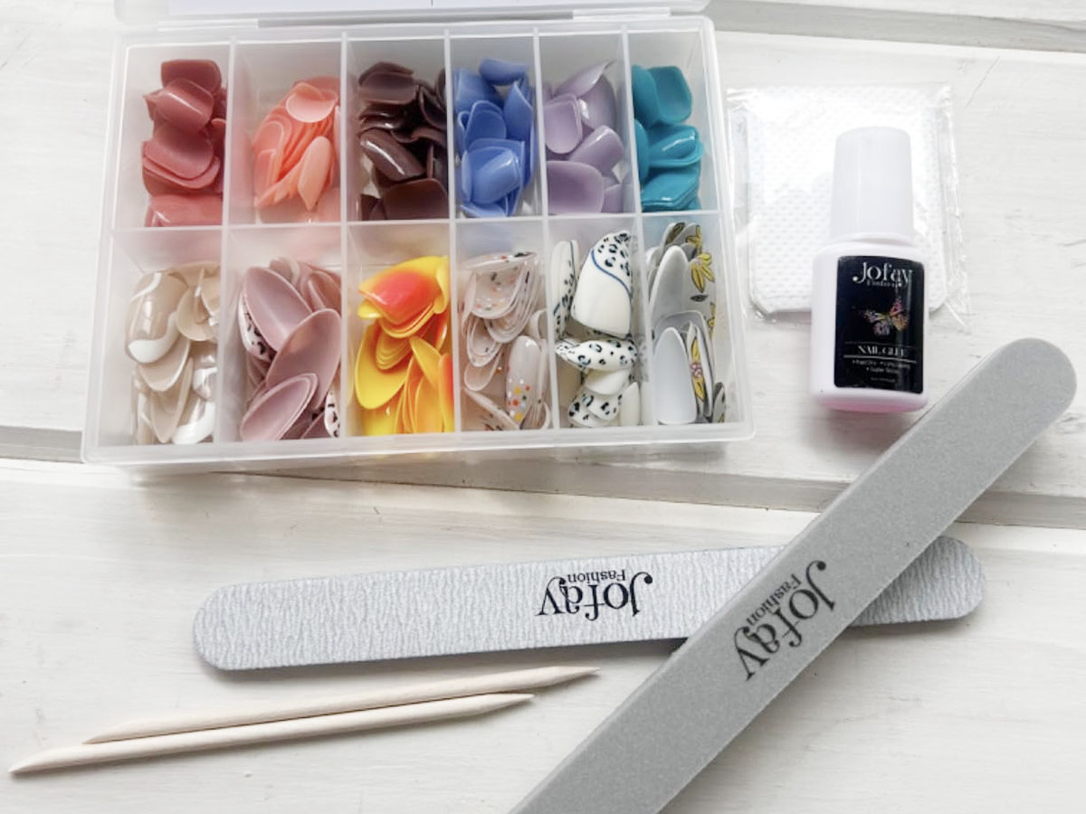 Over 60% Off Press-On Nails Kits on Amazon (Just 49¢ Per At-Home ...