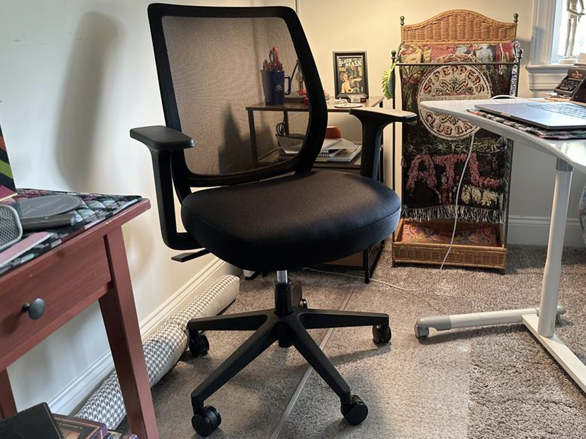 Office Chair Only $59.99 w/ Free Staples In-Store Pickup (Reg. $180 ...
