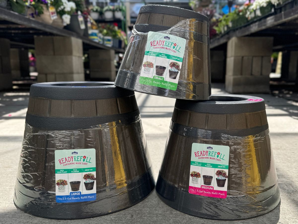 Self-Watering Planters from $2.49 on Lowes.com | Hip2Save