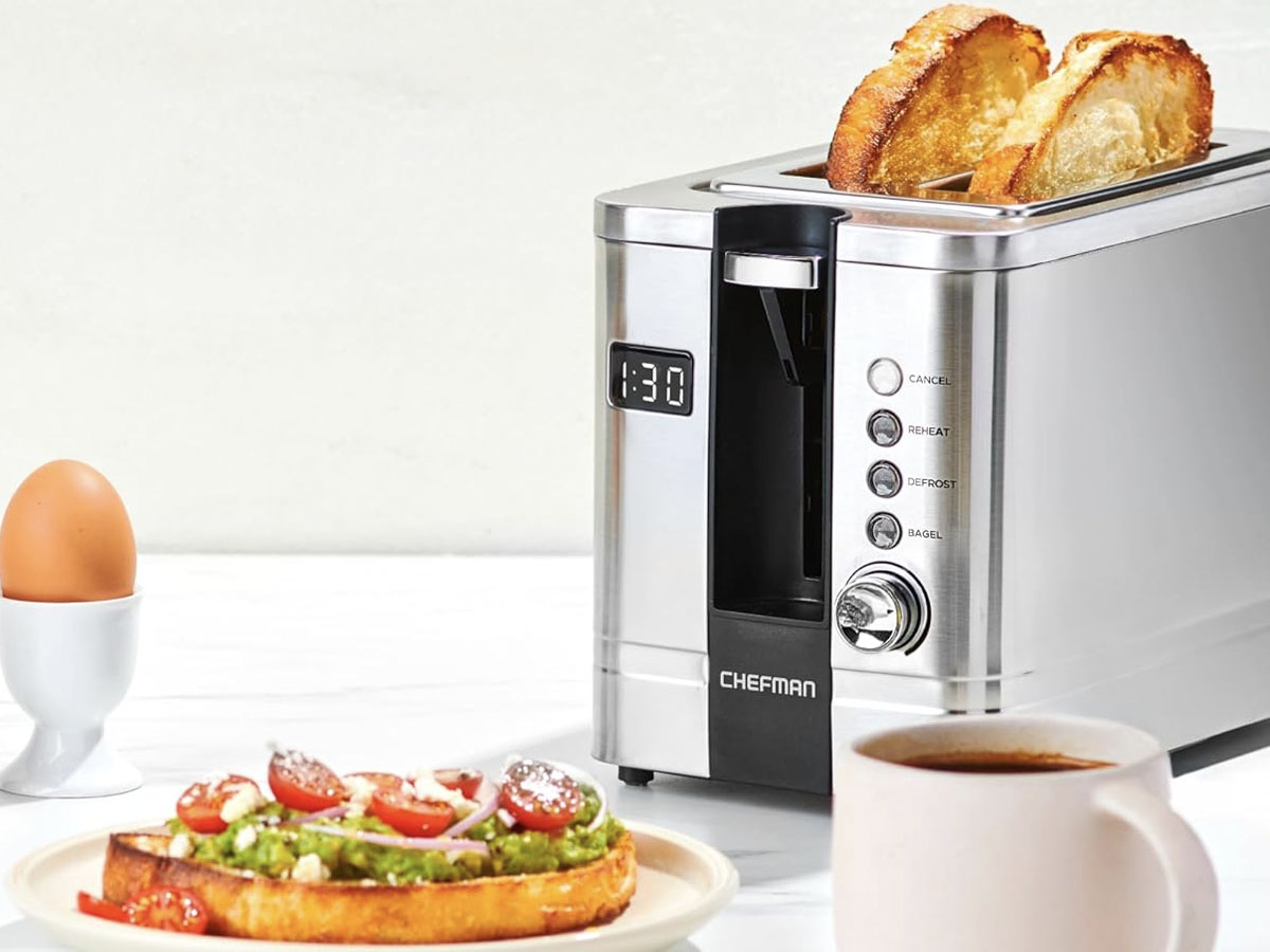 Chefman 2-Slice Digital Toaster Only $13.89 on Amazon or Walmart | Hip2Save