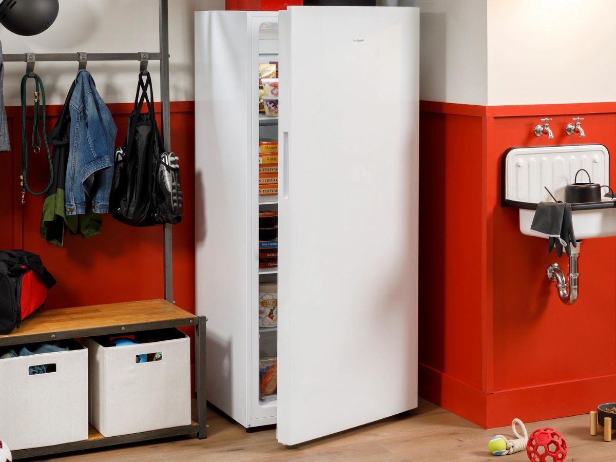 Hotpoint Chest Freezers from $249 on Lowes.com | Hip2Save