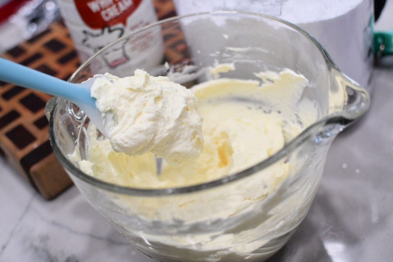 Make Easy Mini Strawberry Shortcake in Dessert Tins!
