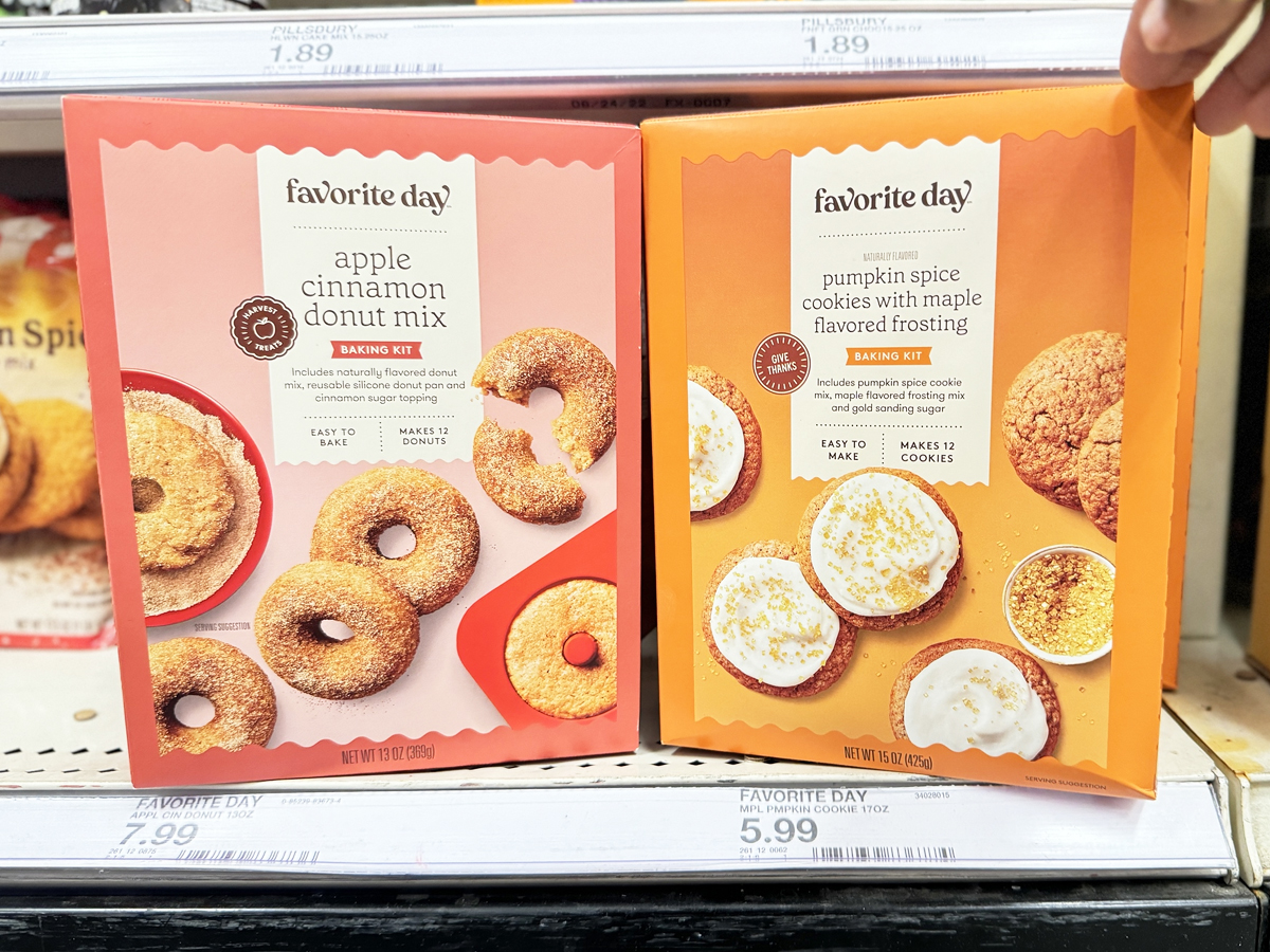 NEW Favorite Day Fall Treats at Target | Pumpkin Pretzels, Caramel ...