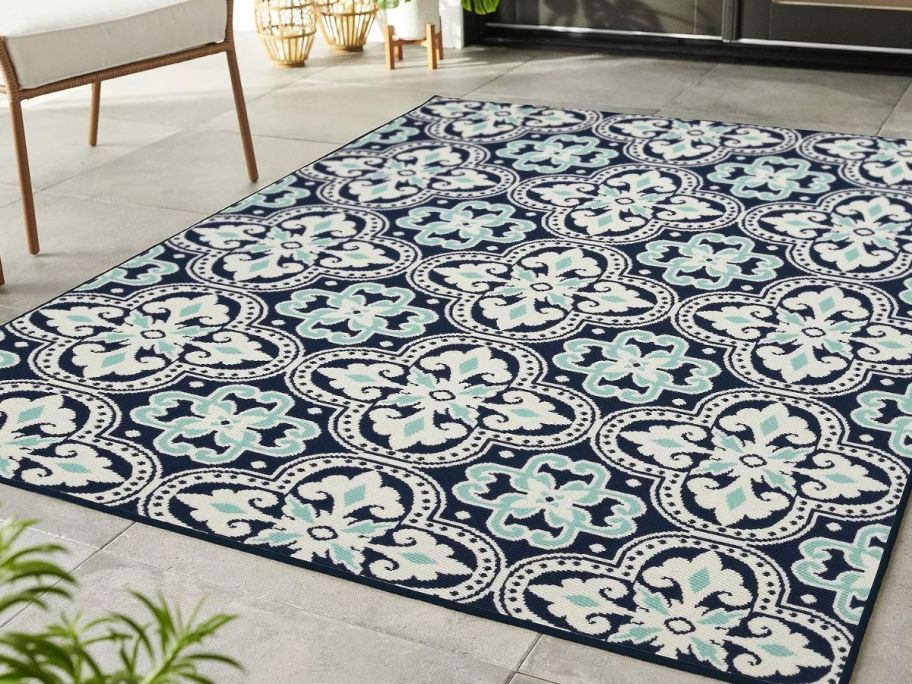 Kohl's Outdoor Area Rugs from Just $28.79 (Regularly $80) | Hip2Save