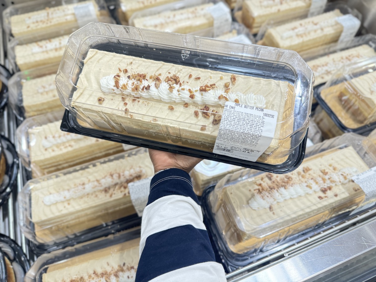 New Costco Desserts: Christmas Tree Cheesecake, Cookie Butter Mousse ...