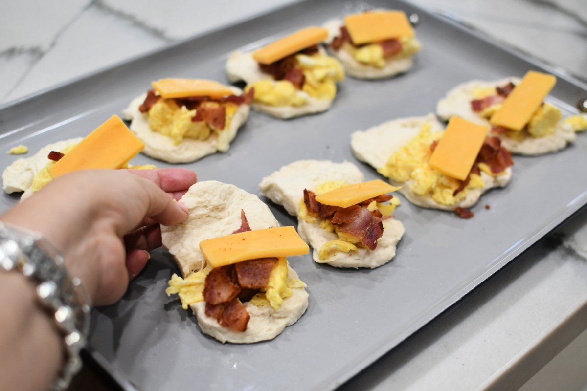 Make-Ahead Bacon and Egg Stuffed Breakfast Bombs