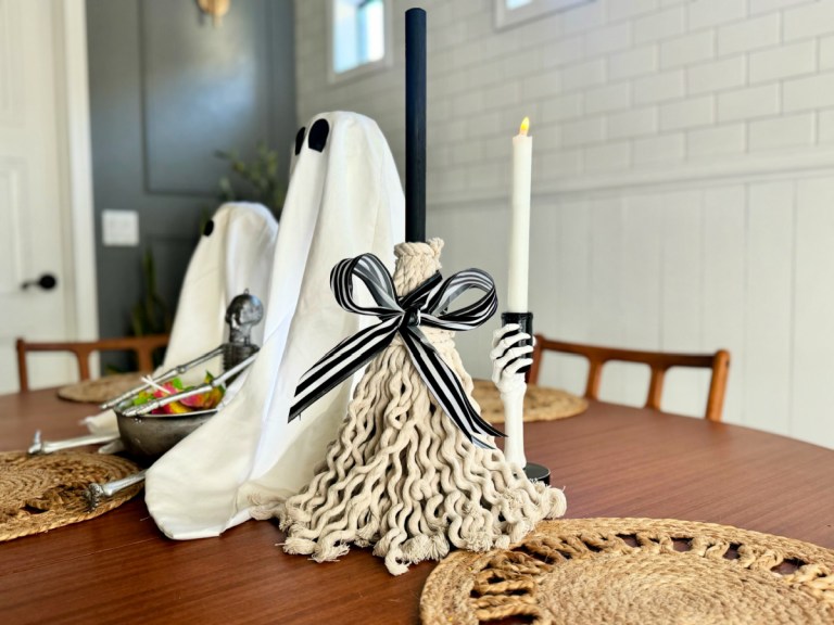 Turn a Plunger into DIY Witch Broom Halloween Decor!