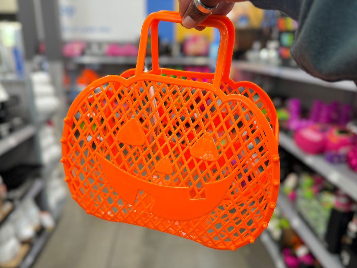 Walmart's Under $5 Halloween Jelly Bags Make The Cutest Purse, Boo ...