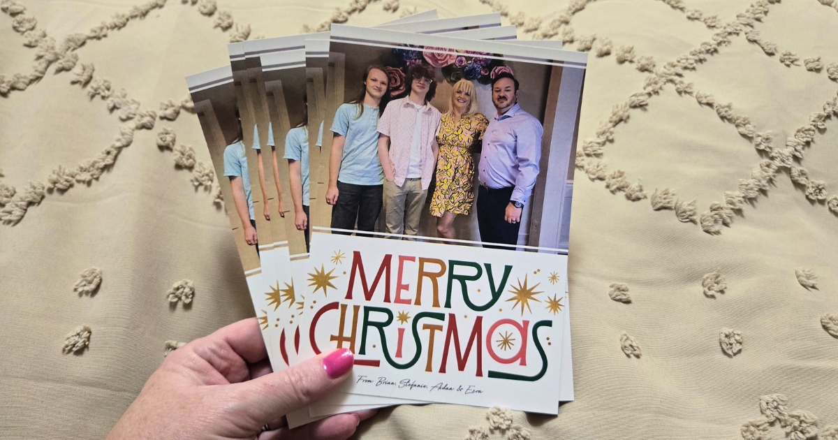 Score 6 FREE 5x7 Walgreens Photo Cards w/ Same Day Pickup | Hip2Save