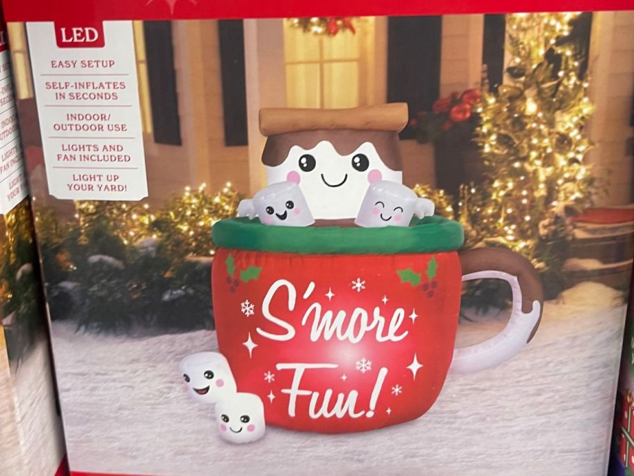 NEW Christmas Inflatables at Walmart (Little Debbie, Bluey, Hello Kitty ...