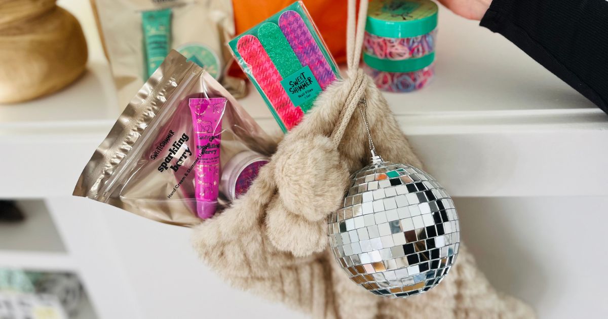 15 Trending Tween Girl Gifts on Every "Must-Have" List | Hip2Save