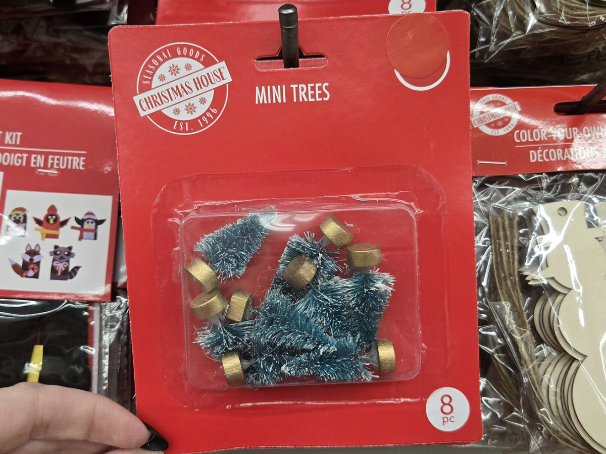 Our Favorite Dollar Tree Christmas Items to Buy Right Now