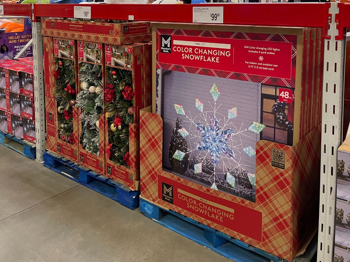 20+ Must-Have Sam’s Club Christmas Decorations for Indoors & Outdoors ...