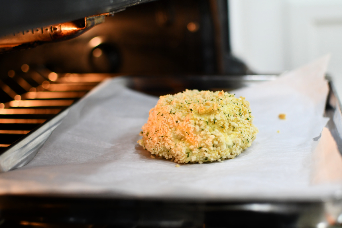 Crispy Baked Boursin Cheese is the IT Holiday Appetizer to Try!