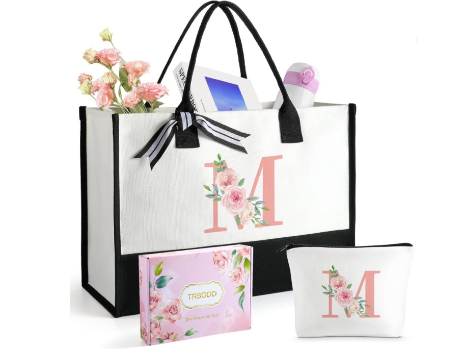Initial Canvas Tote Bag Gift Set Just $9.44 on Amazon (Reg. $21) | Hip2Save