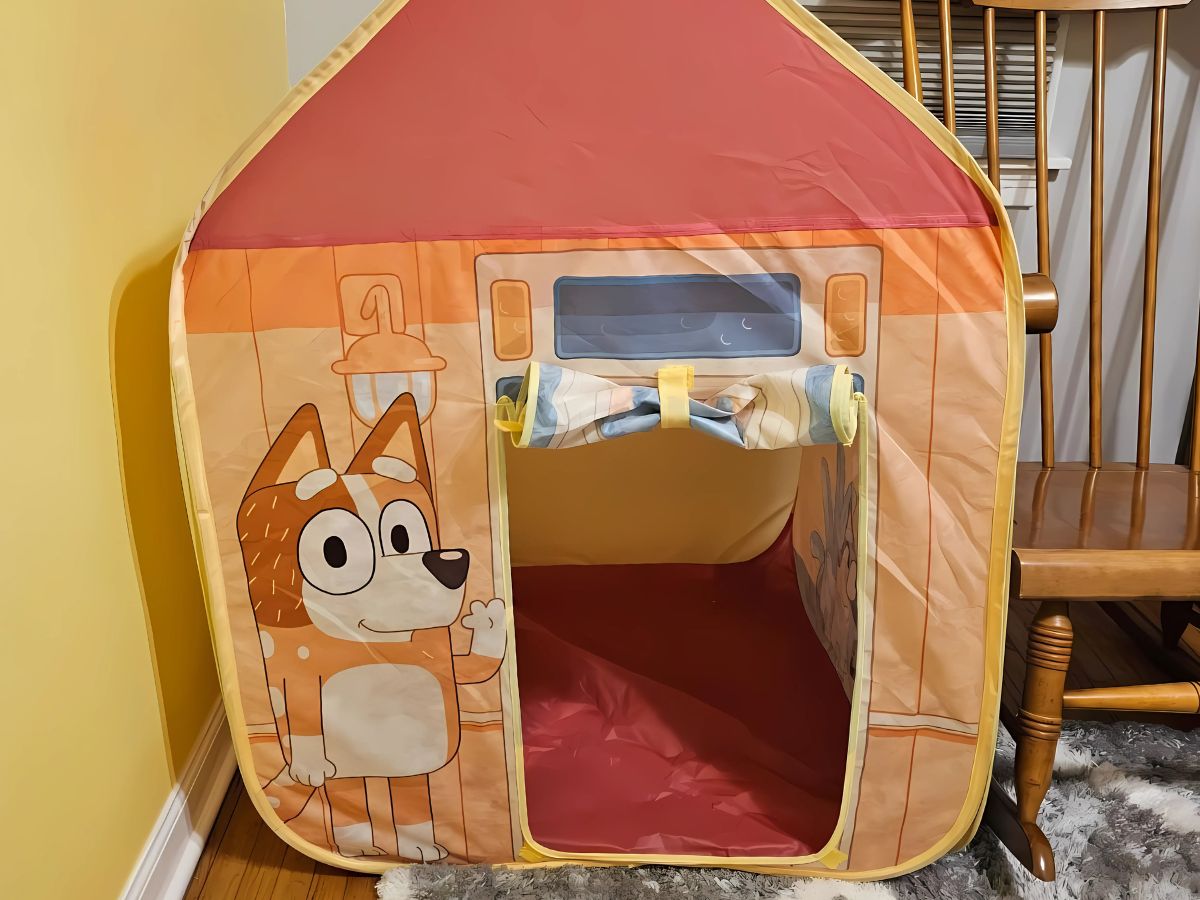Bluey Play House Pop-Up Tent Just $19.94 on Walmart.com (Regularly $41 ...