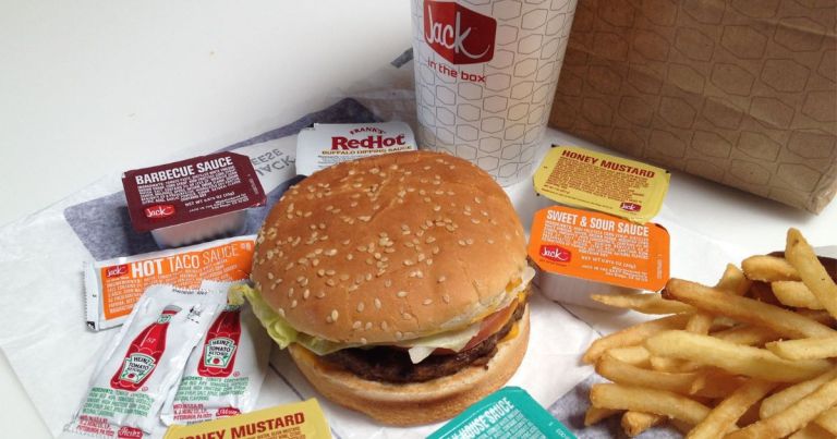11 Fast Food Spots Where You Can Score a Meal for $5 or Less! | Hip2Save