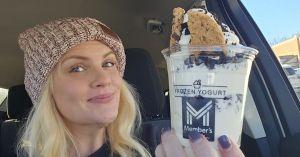 NEW Sam's Club Food Court Treat: Jingle Cookie Crunch Sundae Just $1.58!