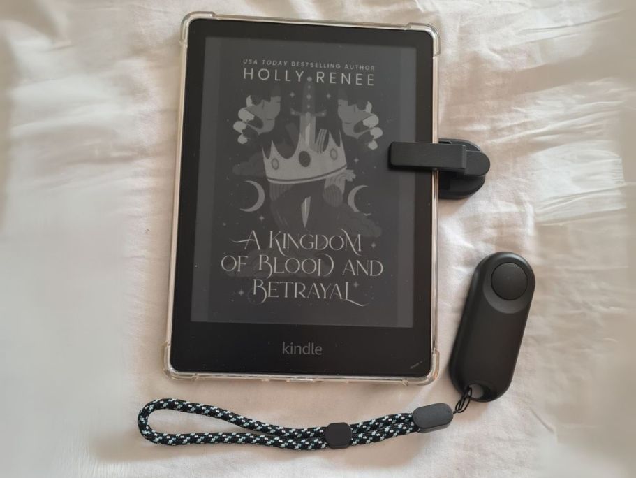 E-Reader Remote Page Turner Just $4.99 on Amazon (Reg. $20) | Hip2Save